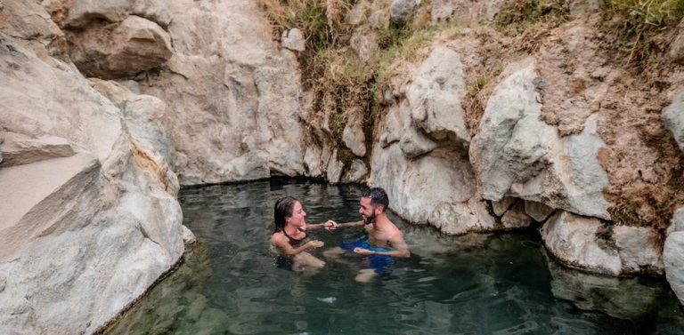 TOUR TERMAS DE MAMIÑA (FULL DAY) - Andino Travel Chile